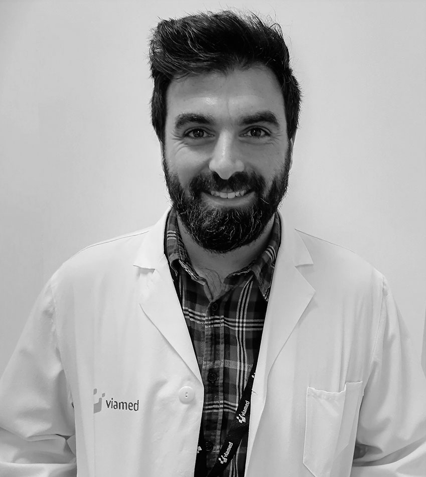 Equipo médico - IRCA Instituto de Radiocirugía Avanzada